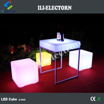 Cina Illuminating Led Cube Chair LED Party Rental Furniture in vendita