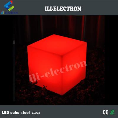 Cina PE plastic light up 3d led cube in vendita