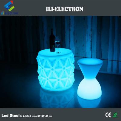 Cina Remote control plastic led bar stools in vendita