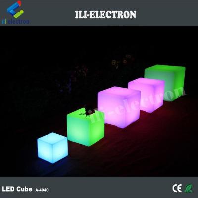 中国 リモコン RGB 変色 バッテリー 再充電可能 プラスチック 照明 キューブ 光 販売のため