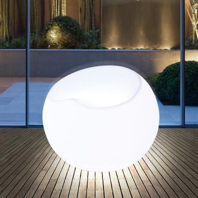 Cina Modular Color Changing Puff Chair Plastic Lounge Furniture Led Light Up Sofa in vendita