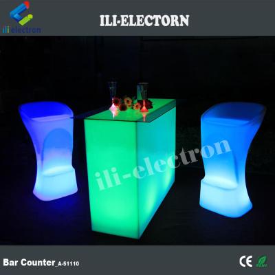 Cina New Design Rectangle Illuminated party led light led cocktail table in vendita