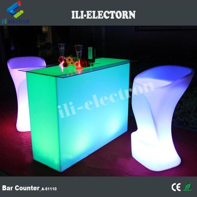 Cina New Design Rectangle Illuminated party led light led cocktail table in vendita