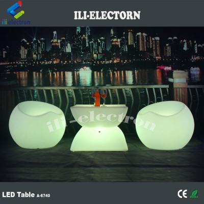 Cina Arredamento a LED in plastica PE, tavoli da cocktail a luce 16 Colori variabili in vendita
