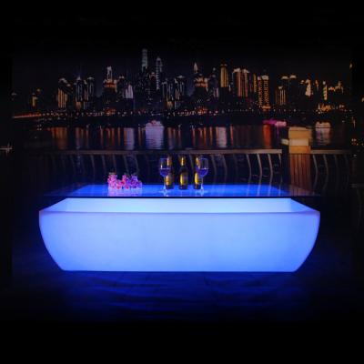 中国 Color Changing Rechargeable plastic LED light up bar table 販売のため