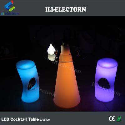 Cina Taper shape plastic led table glowing cocktail table in vendita