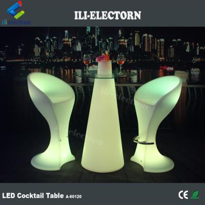 Cina Taper shape plastic led table glowing cocktail table in vendita
