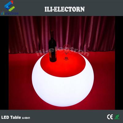 Cina rechargeable LED Furniture round Coffee Table for Garden in vendita
