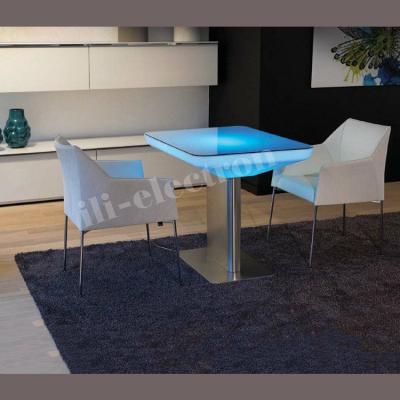 Cina rechargeable led light plastic bar table use indoor or outdoor in vendita