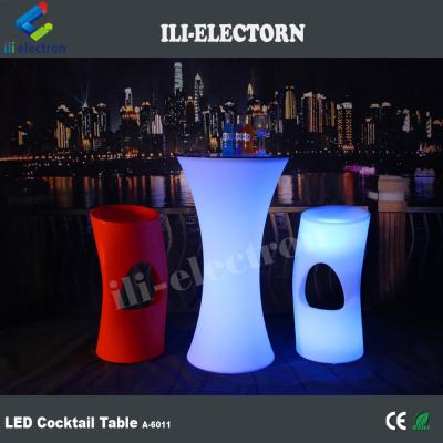 Cina party events illuminated portable cocktail table in vendita