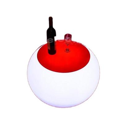 Cina Rechargeable plastic Lighted up led round coffee table in vendita