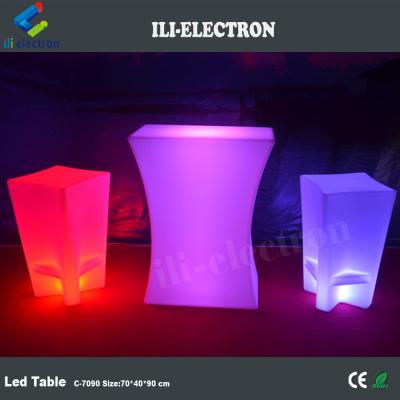 Cina Waterfpoof led table light up table bar furniture led coffee table in vendita