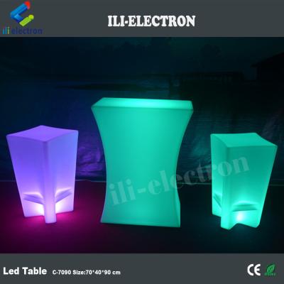 Cina Waterfpoof led table light up table bar furniture led coffee table in vendita