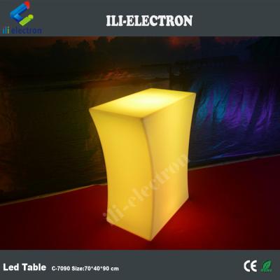 Cina Waterfpoof led table light up table bar furniture led coffee table in vendita