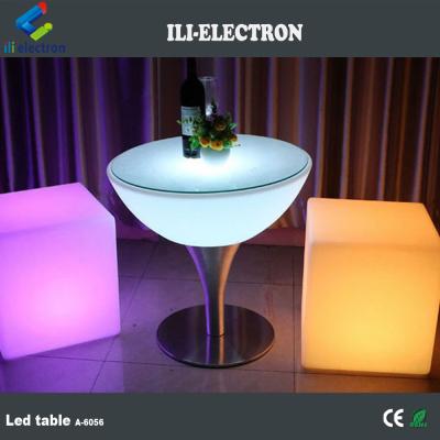 Cina High led Cocktail Table Metal Table with Chair for event in vendita