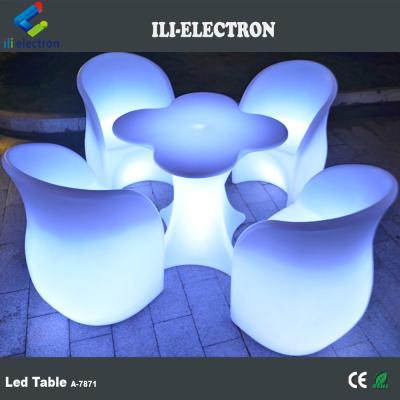 Cina Rechargeable battery operated glowing led bar tables in vendita