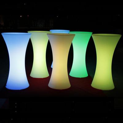 Cina commercial used plastic led cocktail table in vendita
