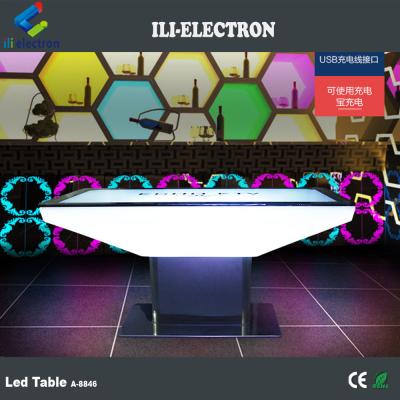 Cina Rechargeable plastic led bar table in vendita