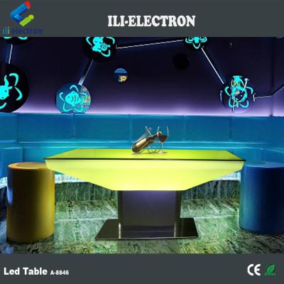 Cina Rechargeable plastic led bar table in vendita