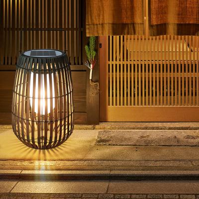 Cina Lampade solari portatili da giardino in rotino IP65 resistenti all'acqua per esterni in vendita