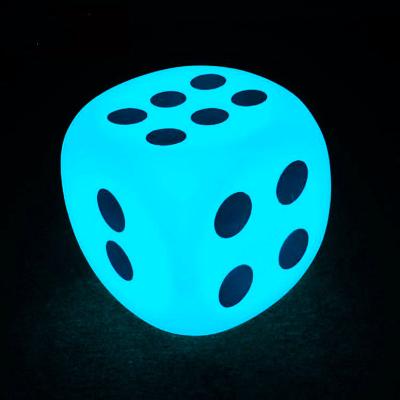 China party decor lighted dice /Glow dice /plastic dice chair à venda