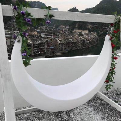 China Recreation Facilities Plastic Swings Led Moon Chair 16 Colors Changing Te koop
