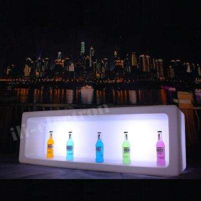 China Um balde de gelo brilhante, um refrigerador de vinho com bateria de lítio recarregável. à venda