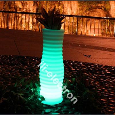 Cina Controllo remoto LED Vaso da fiori, Vaso decorativo illuminato per la casa in vendita