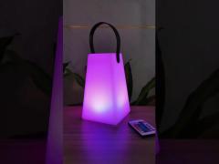 Lámpara LED portátil recargable Control inalámbrico Colorido para acampar