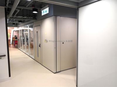 China Wood Movable Folding Partition Sliding Acoustic Room Divider Soundproof for sale