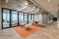 China 10mm Movable Glass Partition Walls - Soundproof Operable Dividers with Aluminum Frame for Office Spaces for sale