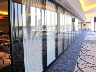 China 2.5-3 Meters Height Mobile Demountable Partition Wall System With Aluminum Frame for sale