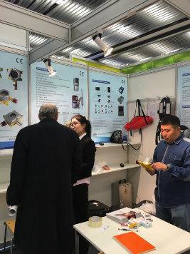 Portable Multiple Gas Analyzer Oxygen, Carbon Monoxide, Hydrogen Sulfide and Methane 4 Gas Detector