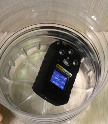 중국 CE 인증 LEL O2 Co H2s 휴대용 4 in 1 멀티 가스 탐지기 판매용