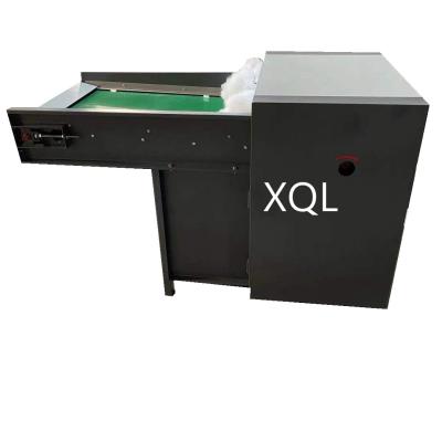 Cina Sofa Fiber Pillow Filling Machine con la macchina di apertura della fibra del materiale dell'acciaio della Tabella di funzionamento in vendita