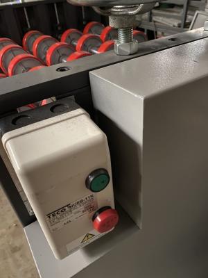 Cina La macchina di compressione del cuscino di Eletric ha personalizzato la macchina di rifornimento del cuscino per il sofà in vendita