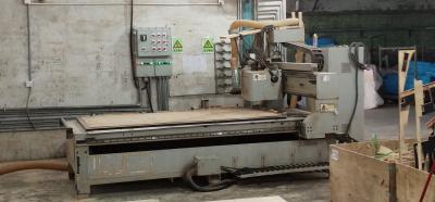 Chine Contrôle intelligent à grande vitesse de plat de découpeuse simple de commande numérique par ordinateur à vendre