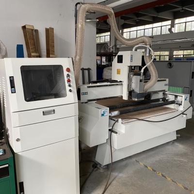 China Sofa Cnc Splint Cutting Machine uma tabela pode pôr sobre diverso a tala para o corte à venda
