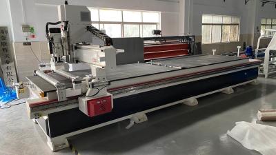 China O servo motor de Sofa Splint Cutting Machine conduz controlado por computador à venda