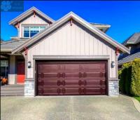 China Automatically 3m High 304SS Sectional Overhead Garage Door for sale