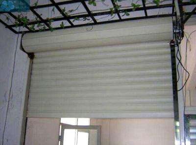 Cina otturatore di alluminio del rullo della stecca di 0.1m/S 77mm per il garage in vendita