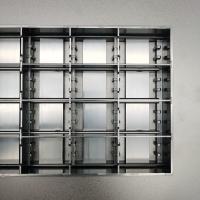 China Recyclable Black ESD SMD Components Tray 322.6×135.9×29.1mm with 28 Cavities for Electronic Packaging for sale