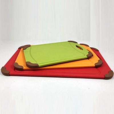 Cina Tavola di taglio per indici di plastica personalizzata Magic Cook Tavola di taglio in plastica a 3 pezzi Colore in vendita