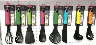 Cina Cucchiaio antiaderente per utensili da cucina e utensili da cucina multifunzione in vendita