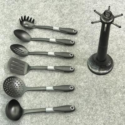 Cina Massimizza lo spazio della tua cucina con questo Colander a Spinning in nylon certificato ISO9001 in vendita