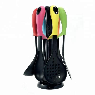Cina Strumenti da cucina antiaderenti ad alta temperatura a 210 gradi per cucina colorata e utensili domestici in vendita