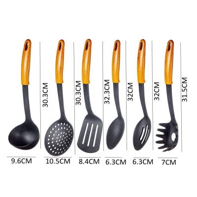 Cina Trasforma la tua cucina in un paradiso culinario con questi set di attrezzi da cucina in vendita