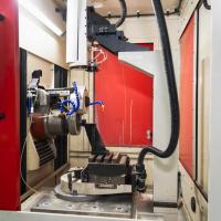 China Fully Automatic CNC Diamond Tool Grinding Machine 6 Axis Robot 150mm Wheel 380V for sale