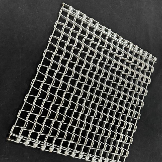 Conveyor belt in food processing application