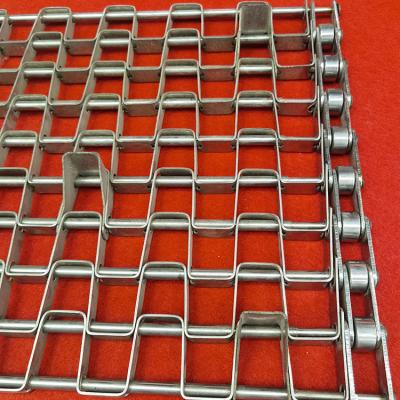 China Heavy Duty Stainless Steel 316 Honeycomb Mesh Conveyor Belt with Baffle for sale